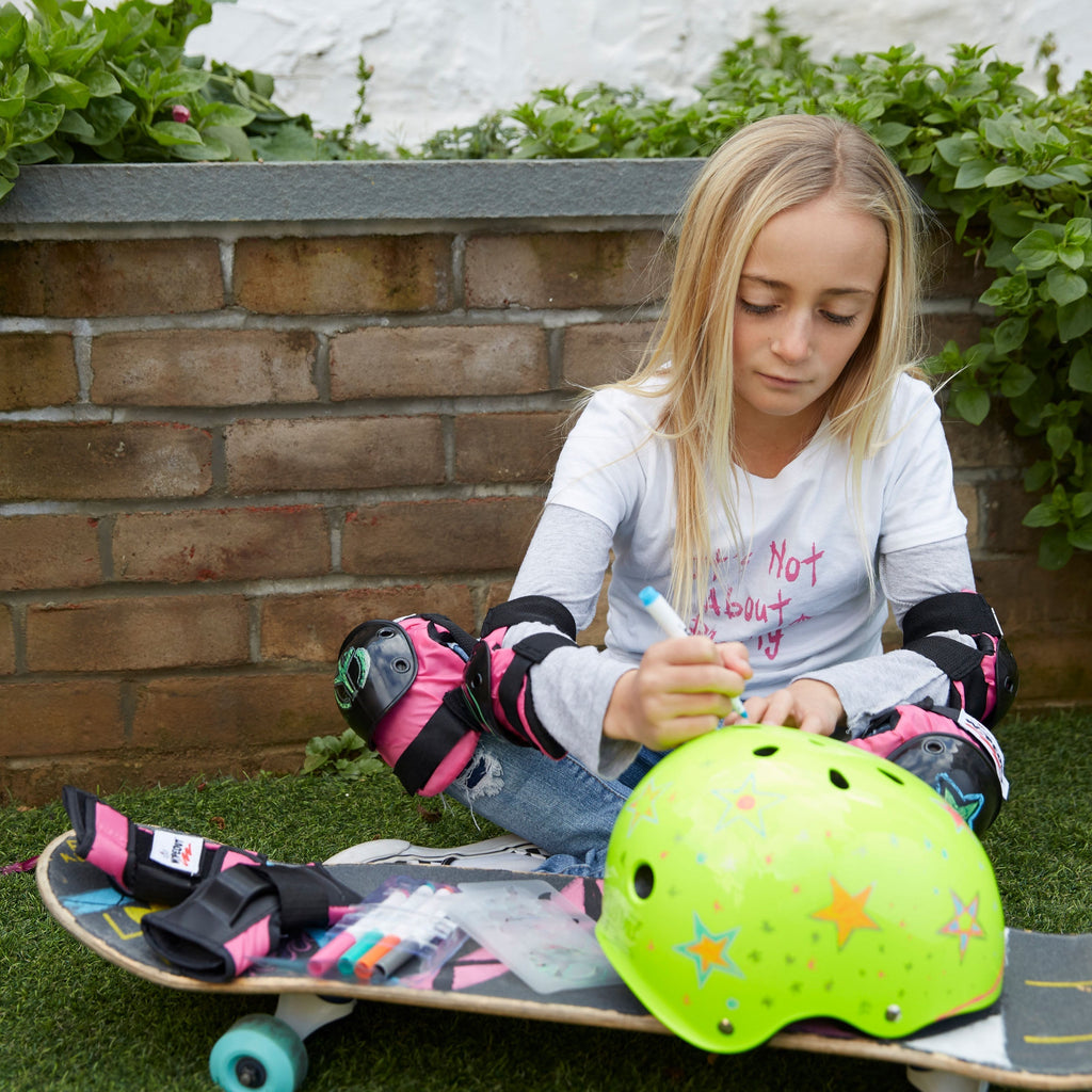 Triple 8 Wipeout Dry Erase Youth Helmet Black| Go 4 Sports Distribution ...